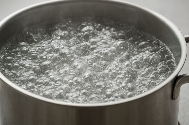 Does Boiling Water Remove PFAs? | Zip Water