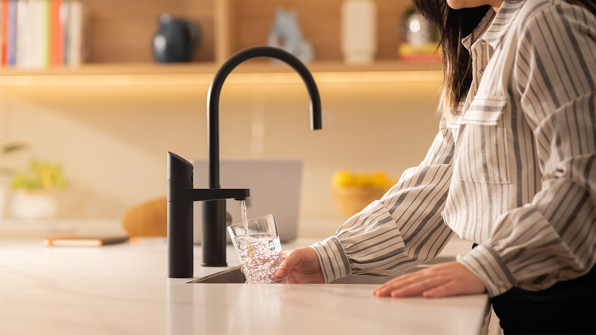 Tap Water vs. Bottled: Which is Better For You?