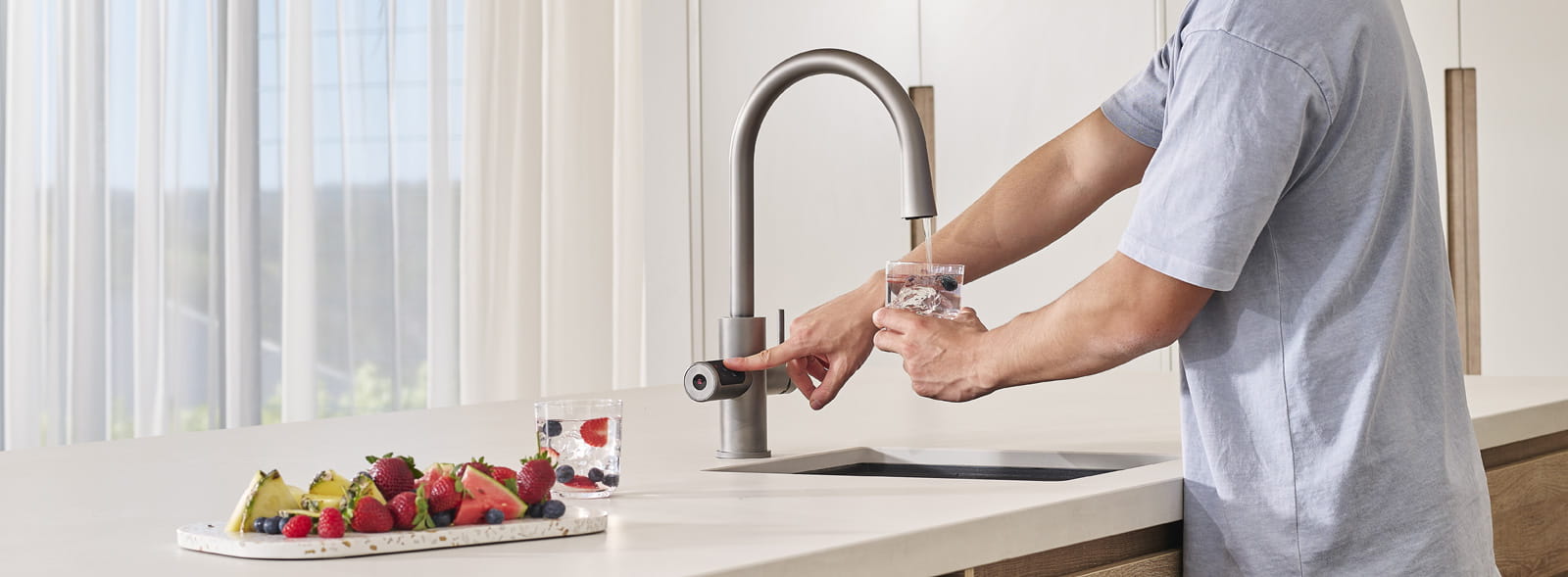 The Benefits of Drinking Sparkling Water